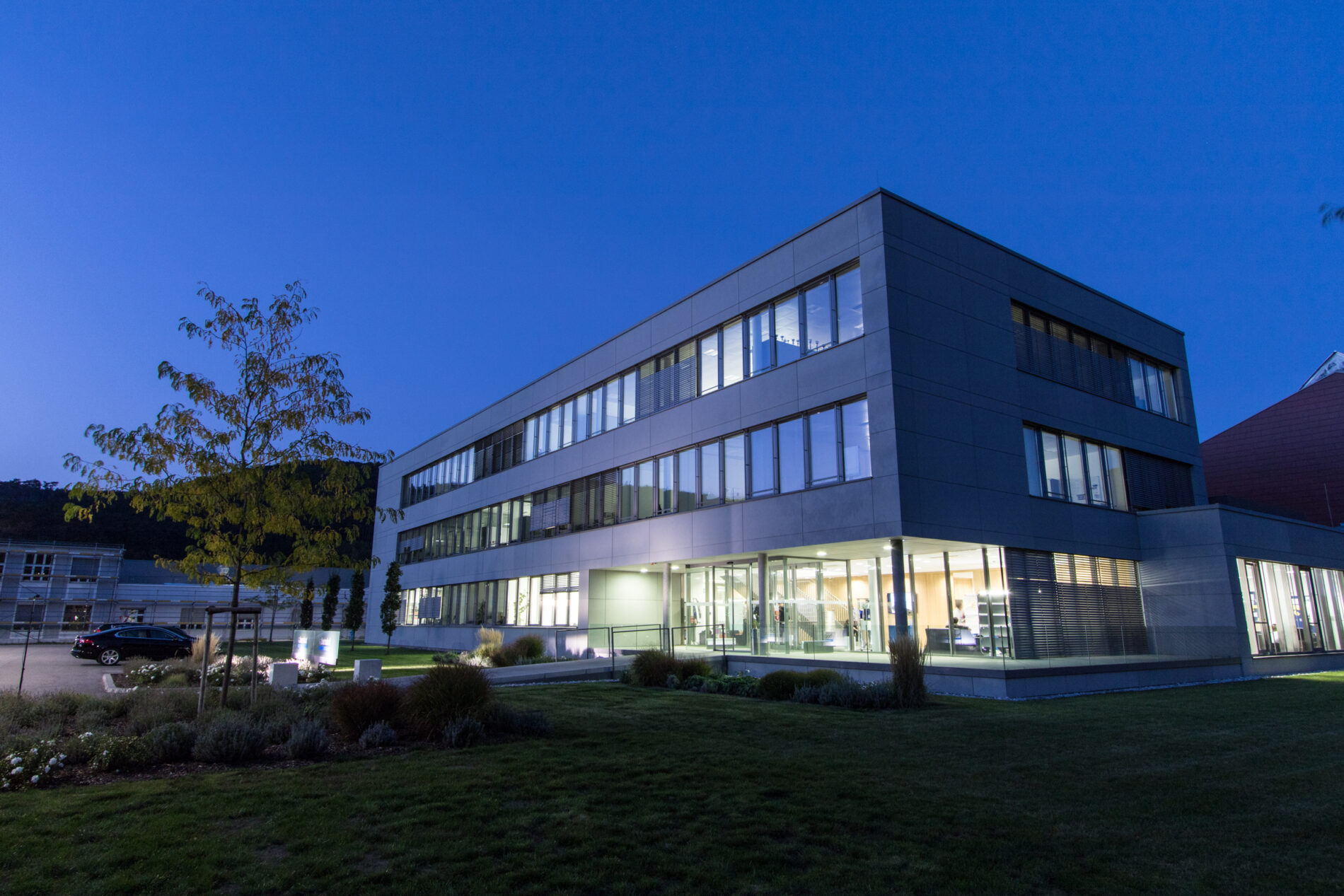 Berndorf Band Japan Co., Ltd. - ベルンドルフバンドグループ